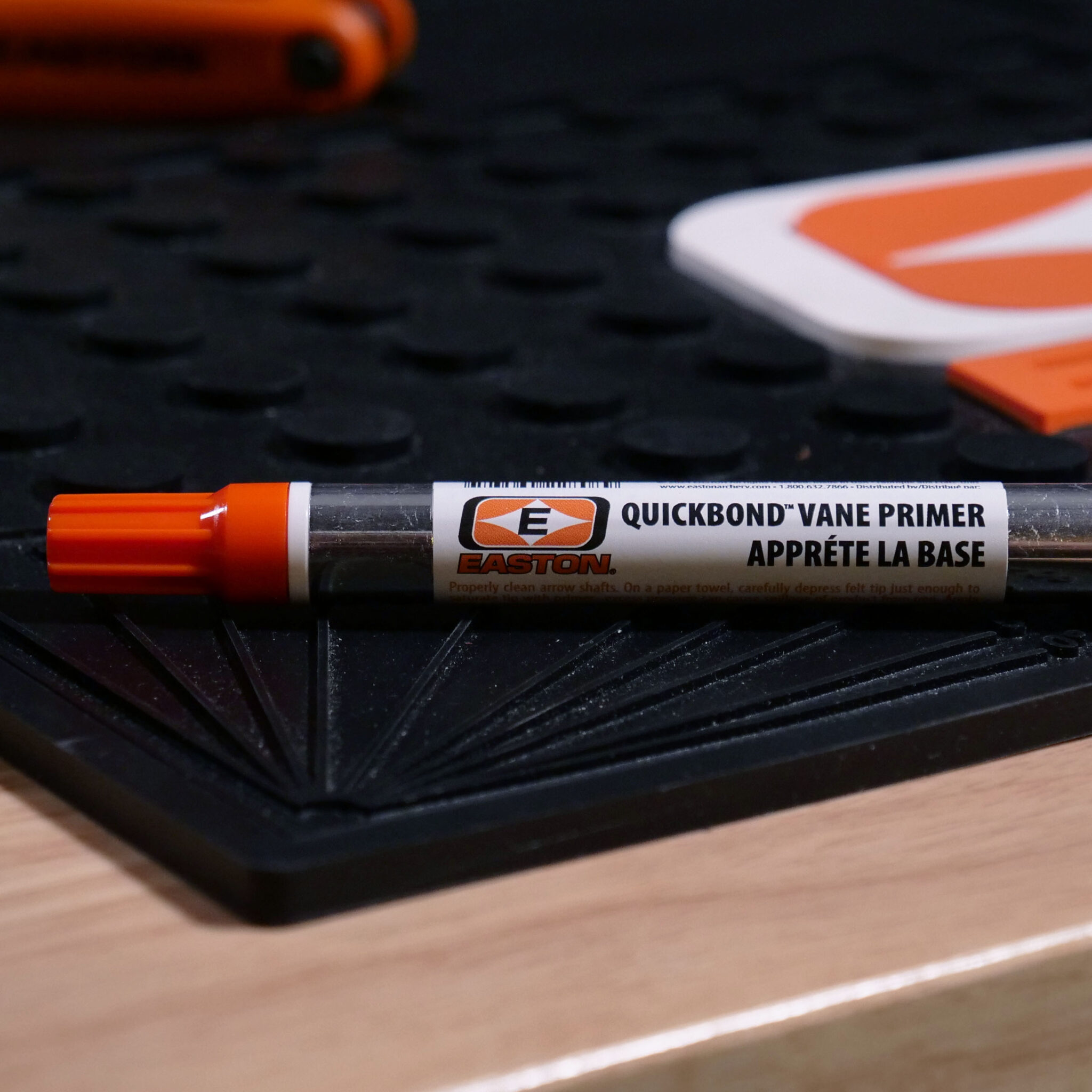 Dr. D Vane Primer Pen - Easton Archery Arrow Fletching Primer